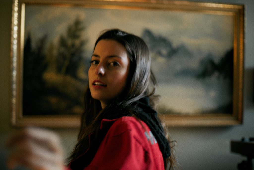 Lyrah envoûtante sur "The View" - Riptide Mag