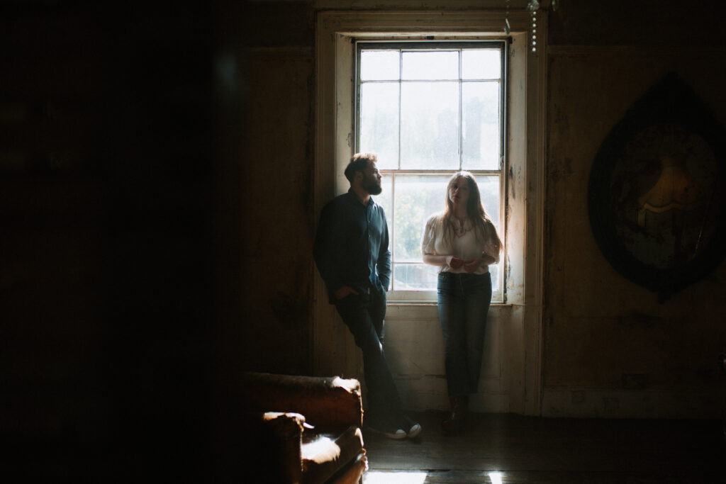 'Circles' : Une Revisite Magique avec Passenger et Gabrielle Aplin ...